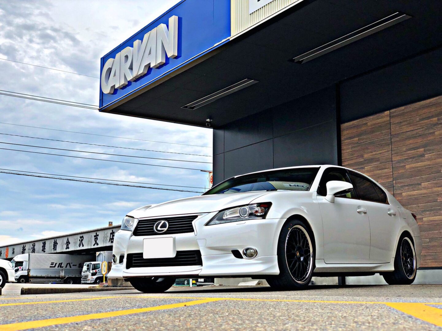 レクサス GS WORK VS XX 装着!! 程よいローダウンも兼ねてシブい一台に♪｜カルバン 野々市本店ブログ｜カルバン