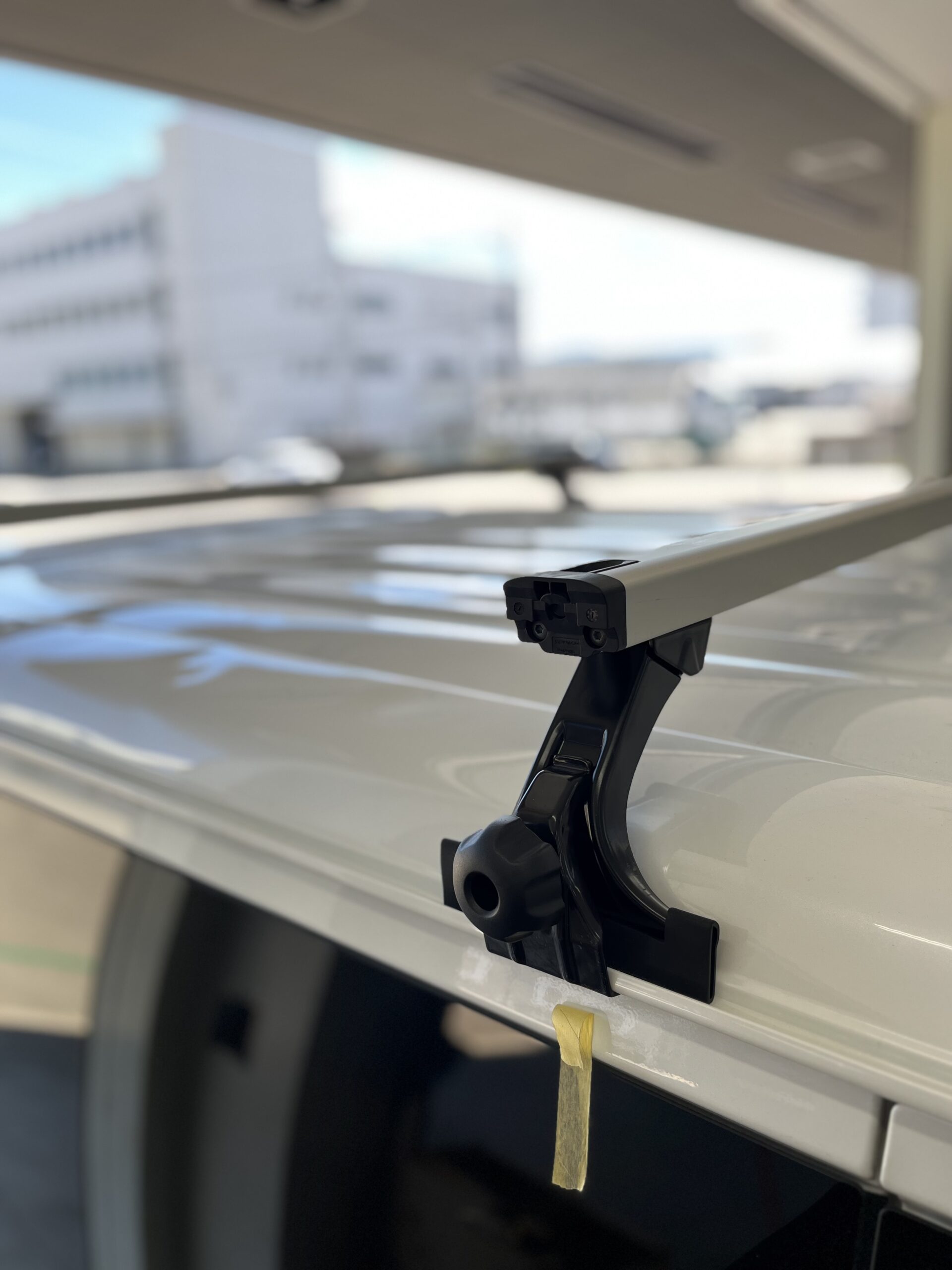 ハイエース スーリー Thule Pro Basket 取付｜カルバン 野々市本店ブログ｜カルバン